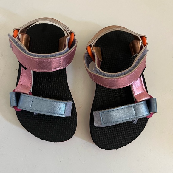 Teva | Shoes | Toddler Girl Tevas Size 8 | Poshmark